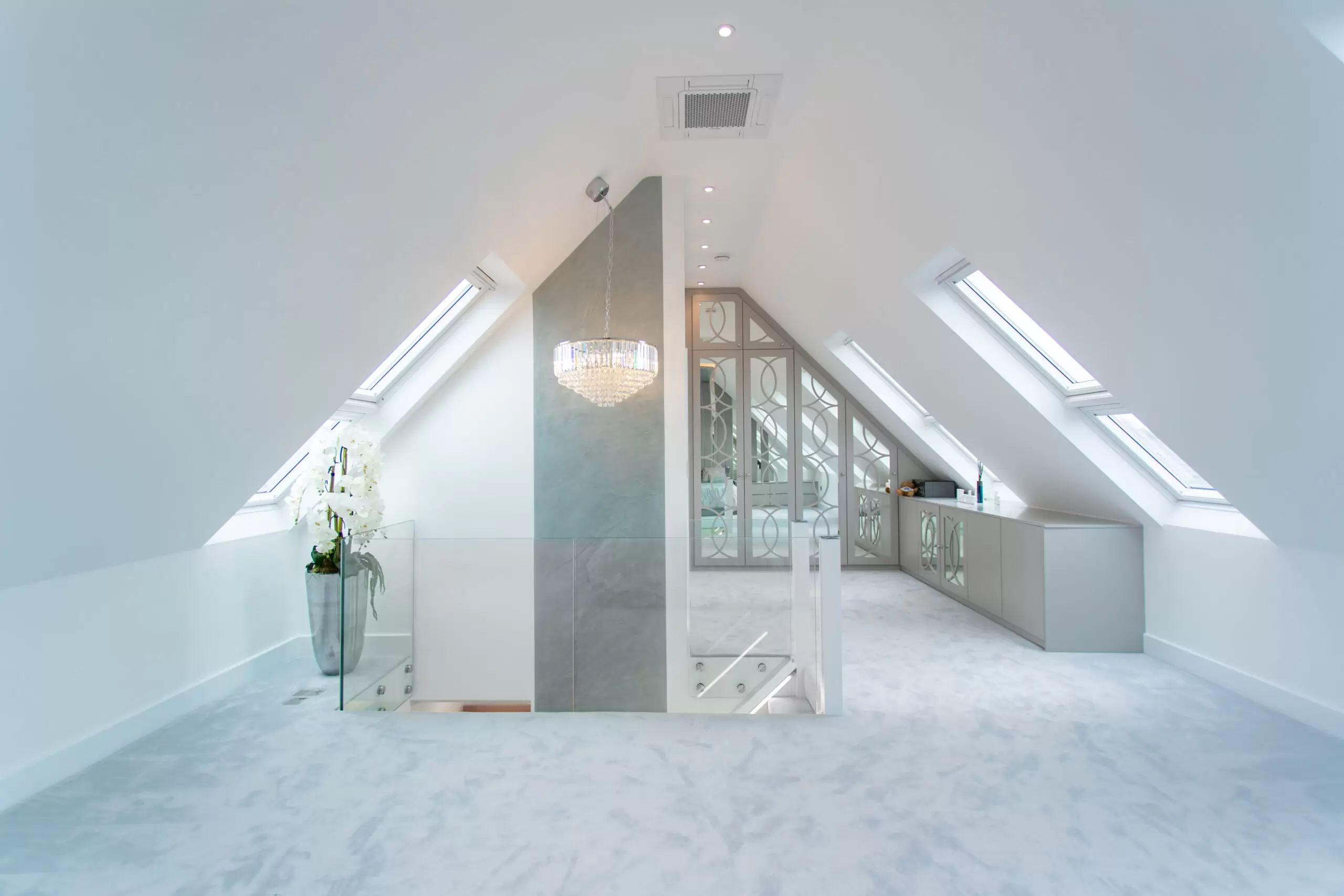 Beautiful Countryside Velux Conversion in Wing, Milton Keynes